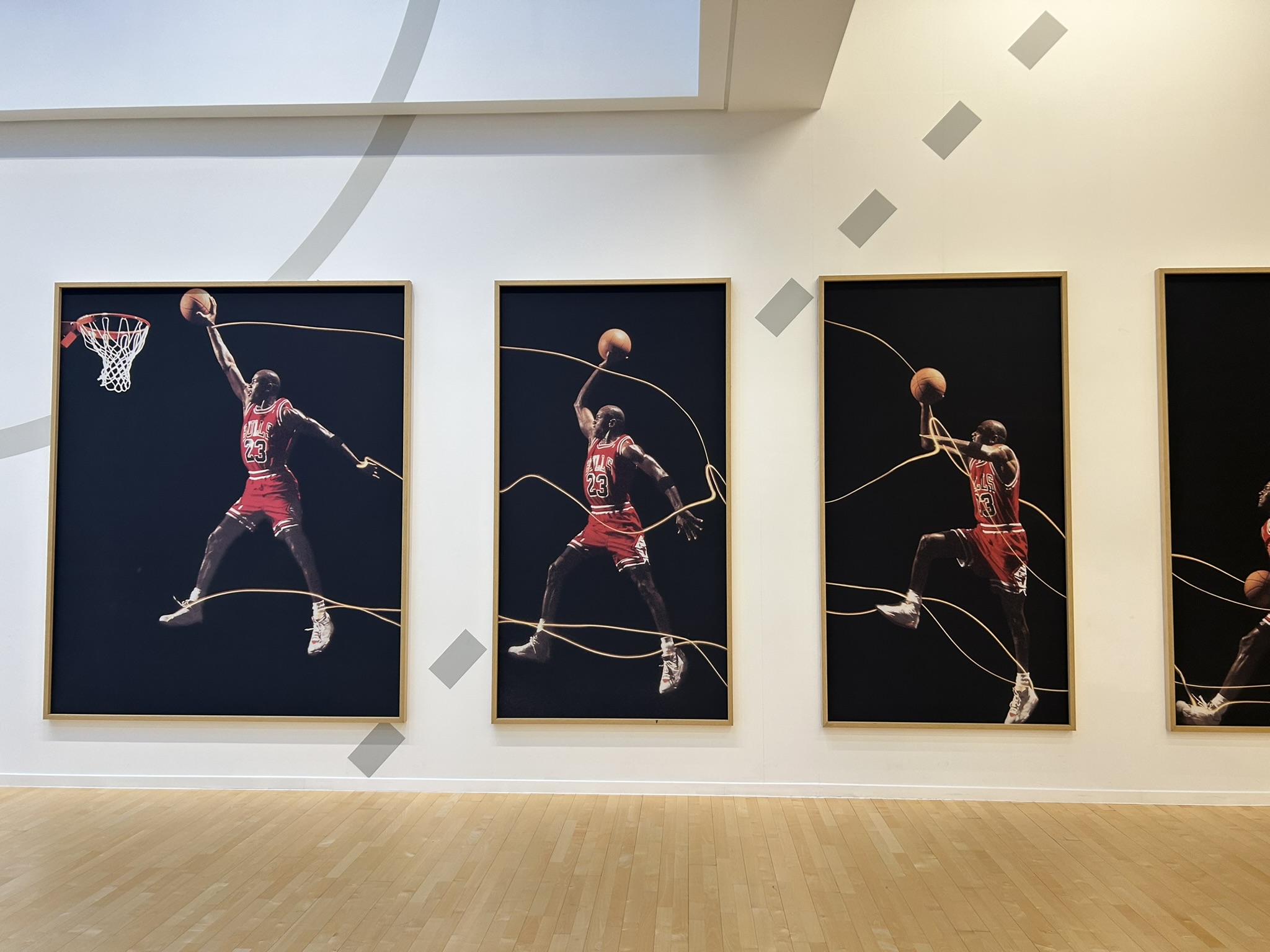 Procurement & SupplyChain Masters – Strong in connecting minds